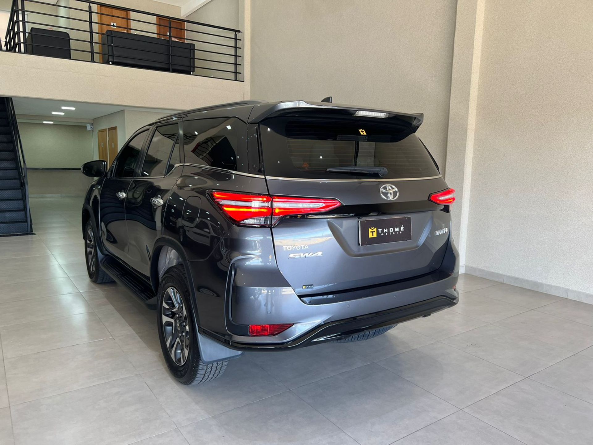 Hilux SW4 Diamond 2022 - Thomé Motors