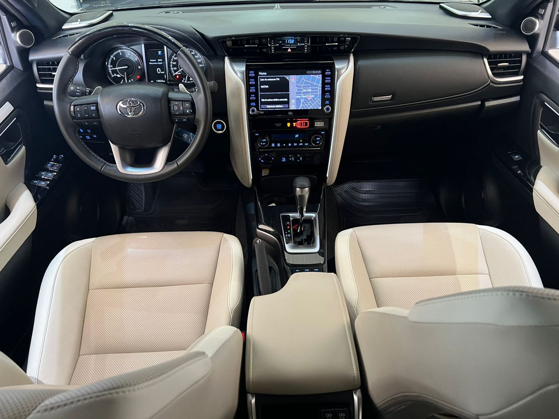 Hilux SW4 Diamond 2022 - Thomé Motors